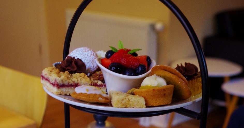 Pacific Northwest Seasons: Port Townsend Afternoon: High Tea at Pippa's