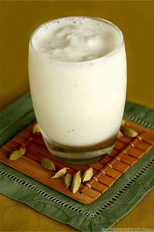 foodrecip@: How to make punjabi sweet lassi?