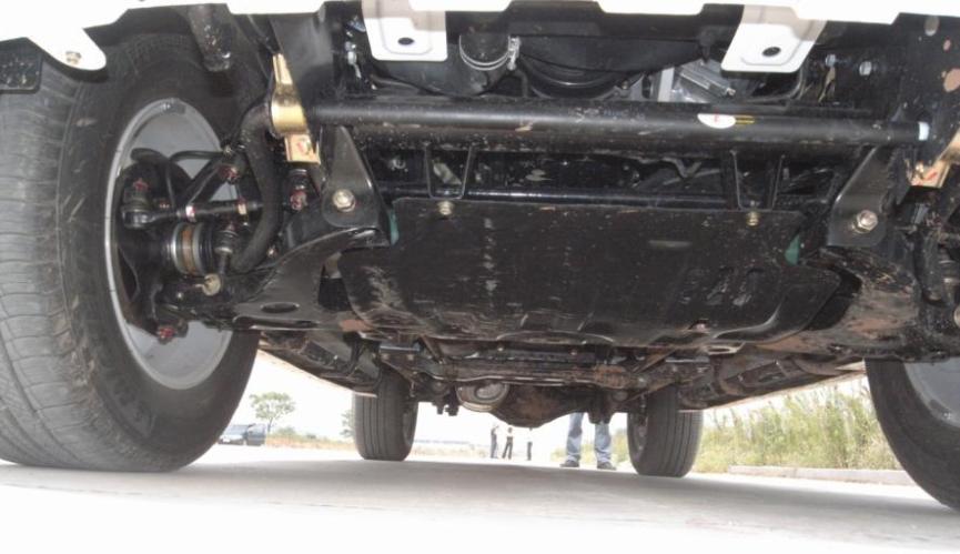 CHANGFENG MOTOR : Changfeng Liebao CS6 (2.4 / 2.5L)