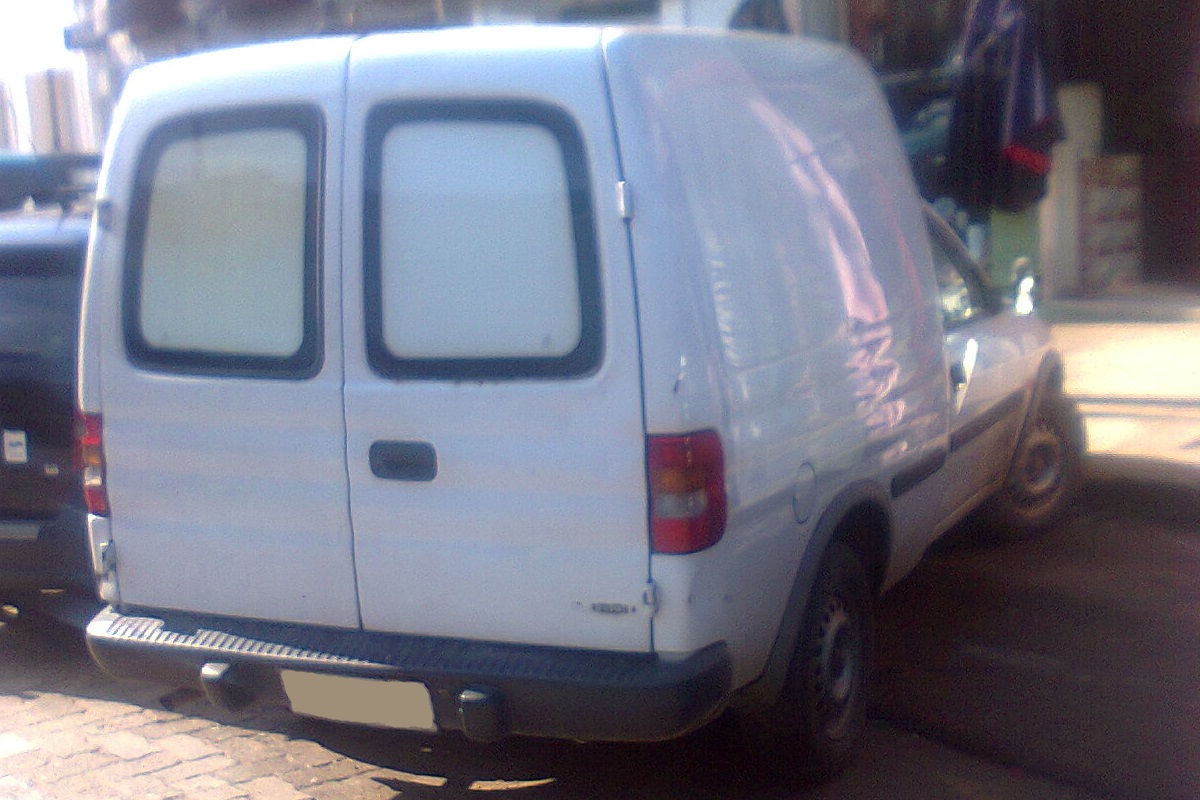 DieselNutz: Caso para reflexão: Opel Combo B europeu e pick-up Corsa ...