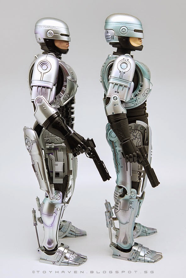 toyhaven: Comparison pictures of Hot Toys MMS202-D04 die-cast RoboCop ...
