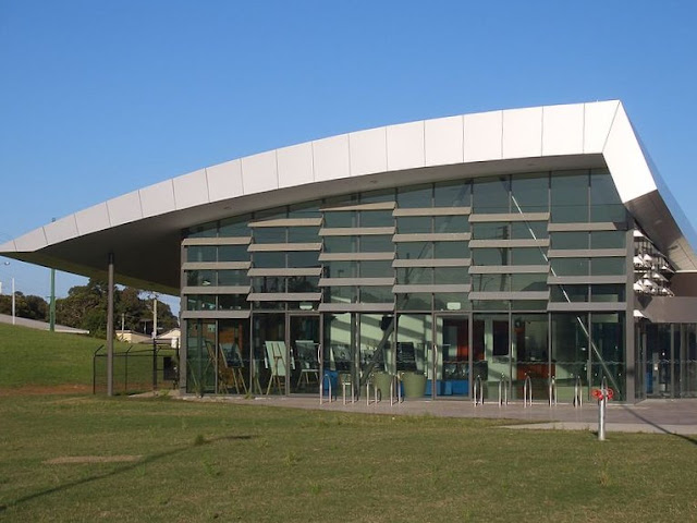 Sydney - City and Suburbs: Cabramatta, leisure centre