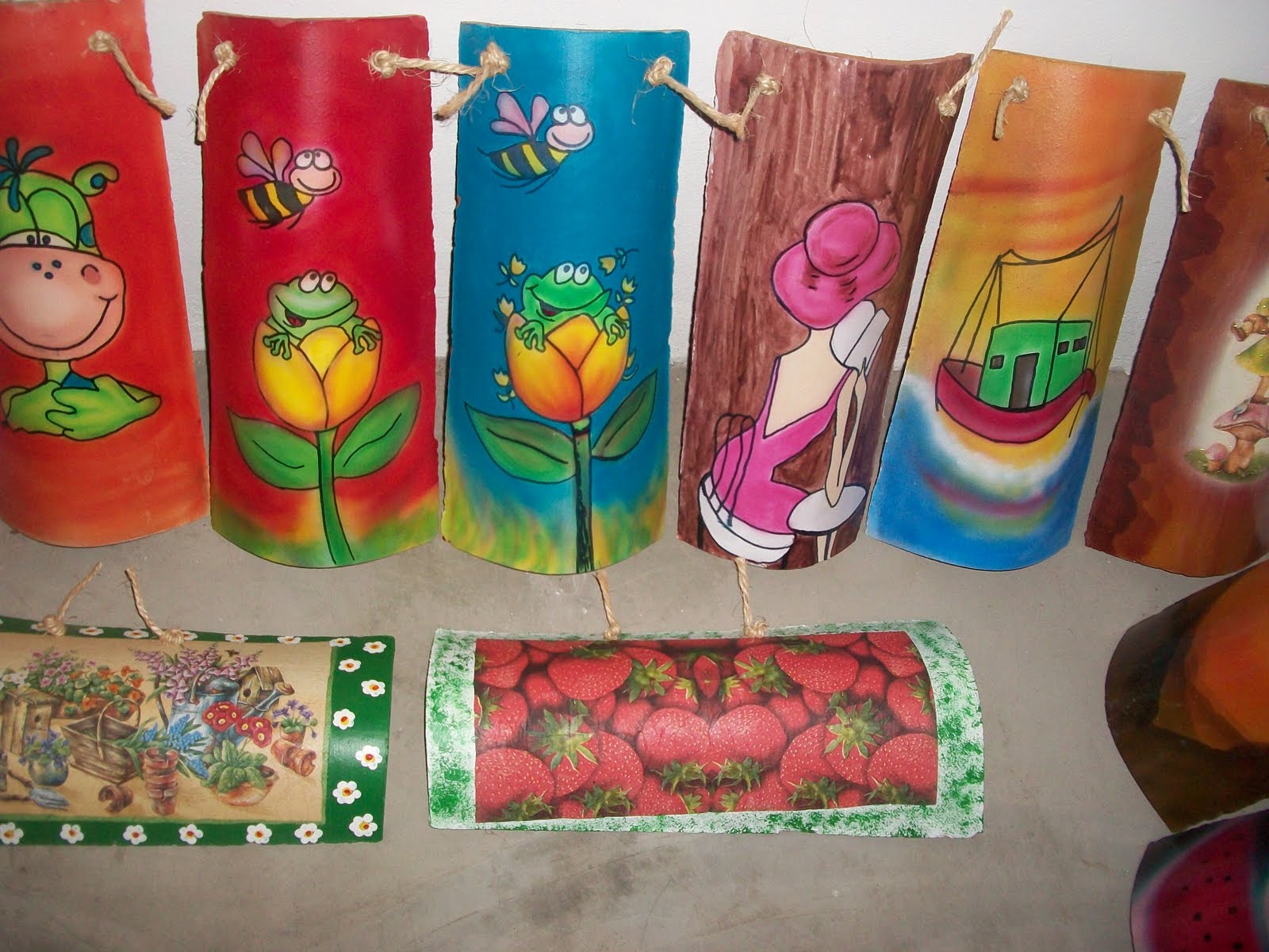 EL PANAL DE LA ABEJITA: TEJAS PINTADAS!!!