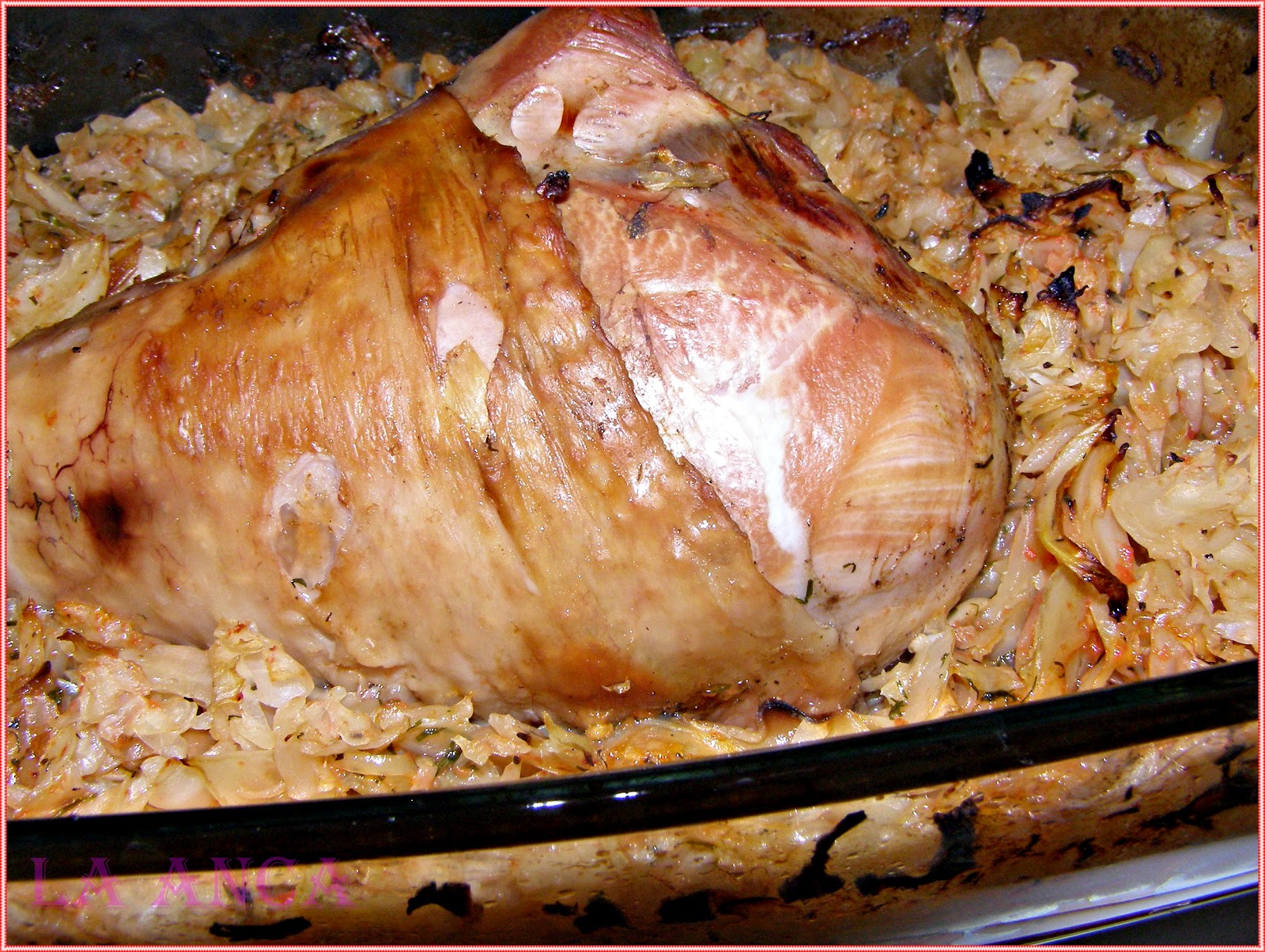 La Anca: Pulpa de curcan pe varza