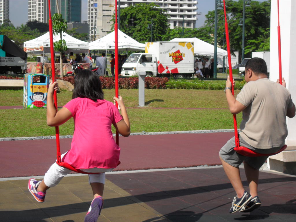 Little Miss Pinay Crafter: Weekend Tidbits: Terra 28th Playground at BGC
