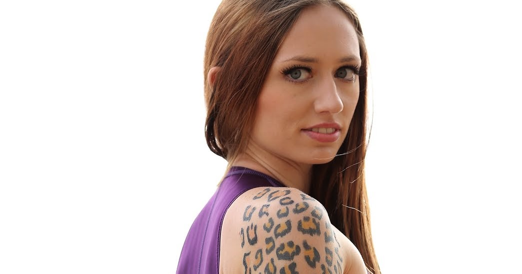 Kitt Katt @ Swimsuit Heaven