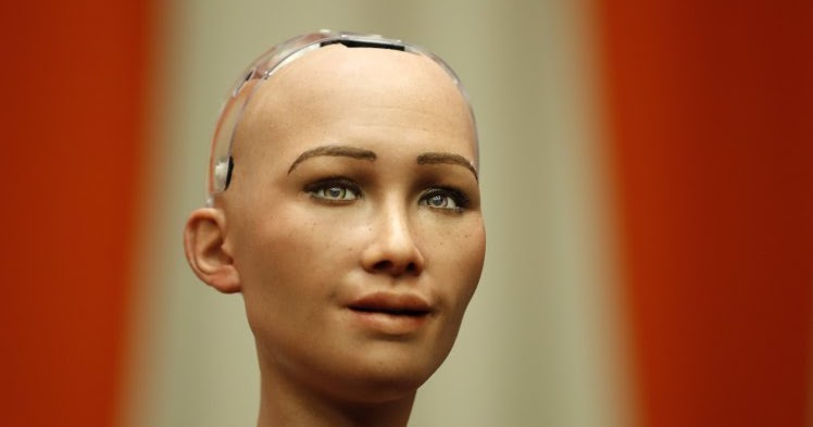 Robot becomes first in the world to be given citizenship [Must Watch Video]