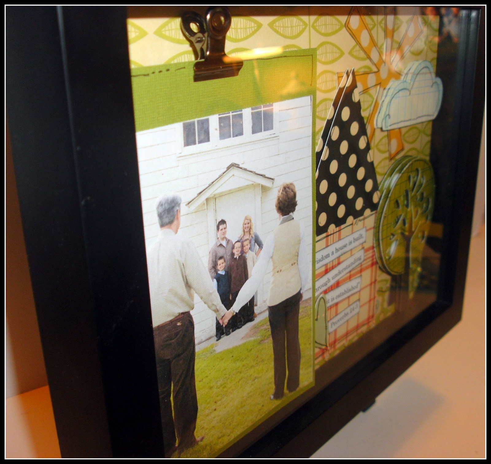 Crafty Girls Workshop...: Paper Crafting with a Shadow Box Frame