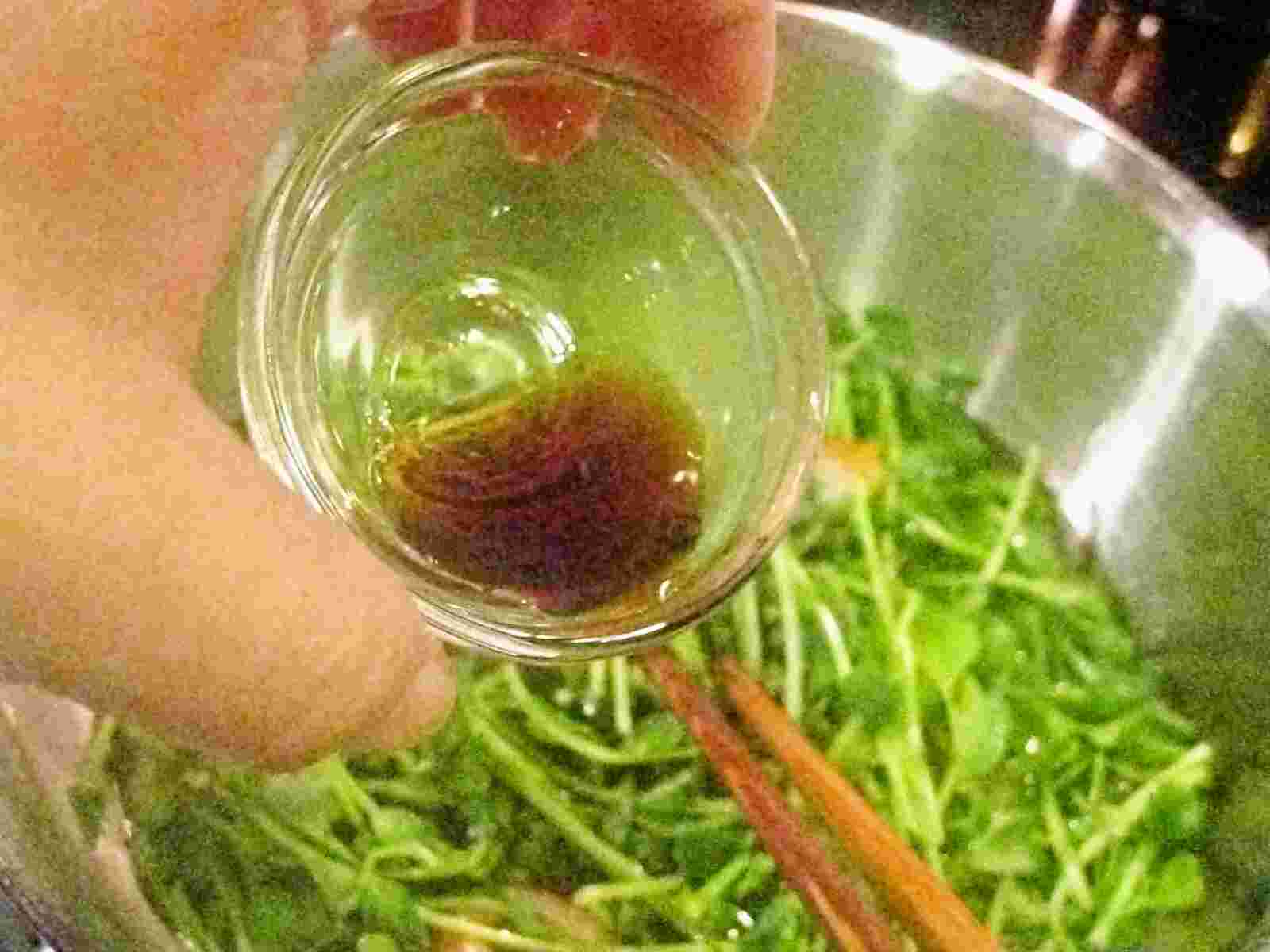 Recipes for Tom: Tomyo to chikuwa no nibitashi / pea shoots and chikuwa ...