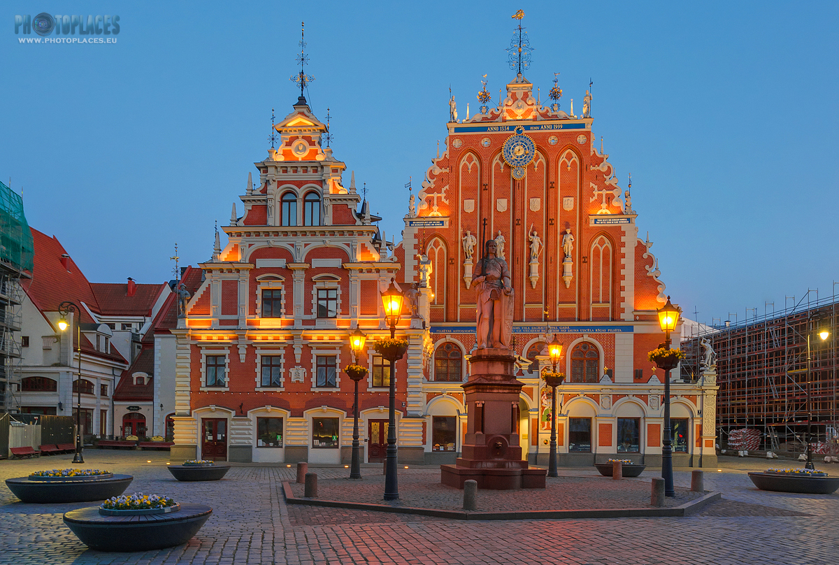 House of Blackheads, Riga (Melngalvju nams) - Photoplaces