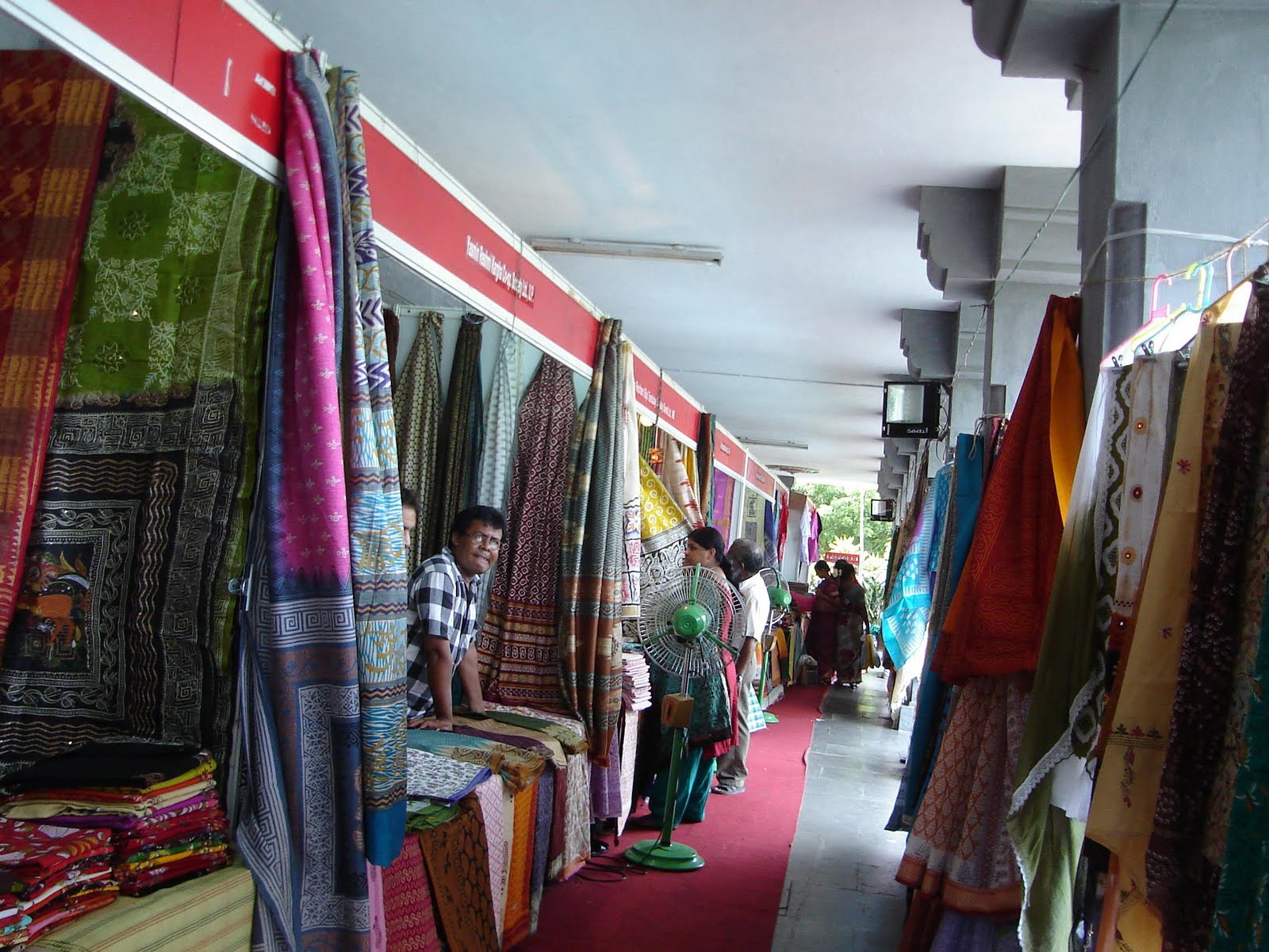 Handloom Exhibition in the city...