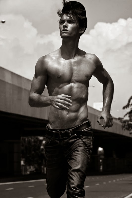 Los Ojos del Espectador: Lucas Garcez sexy model