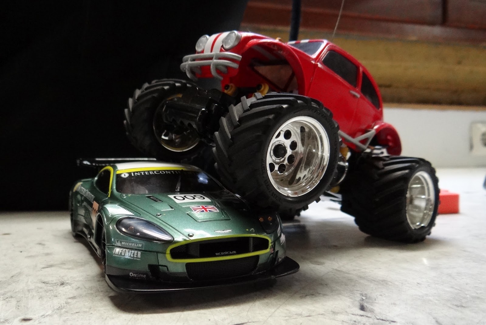 RC - Kyosho Inferno VE, Mini Z, Traxxas Ken Block et les autres: Kyosho ...