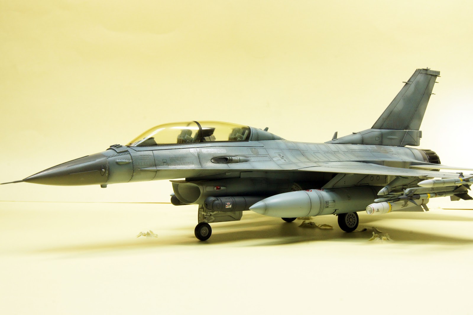 Fine Scale Aviation: KF-16D Block ROKAF 1/48 Academy