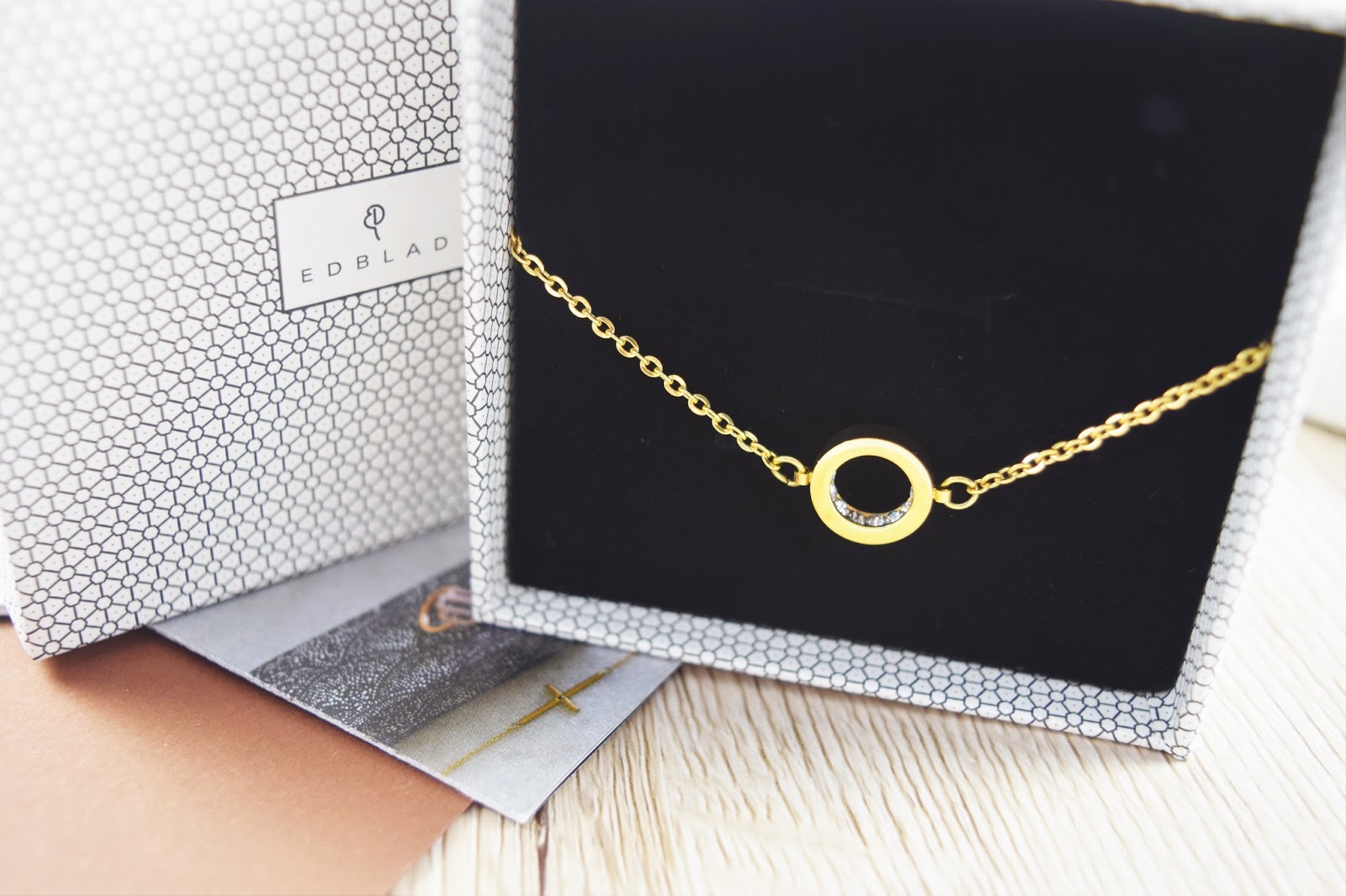 MOI-MEME AUTUMN 2016 HYGGE BOX REVIEW - A Life With Frills