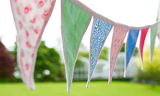 Jemima & the rose: Bonkers about bunting!!! :)