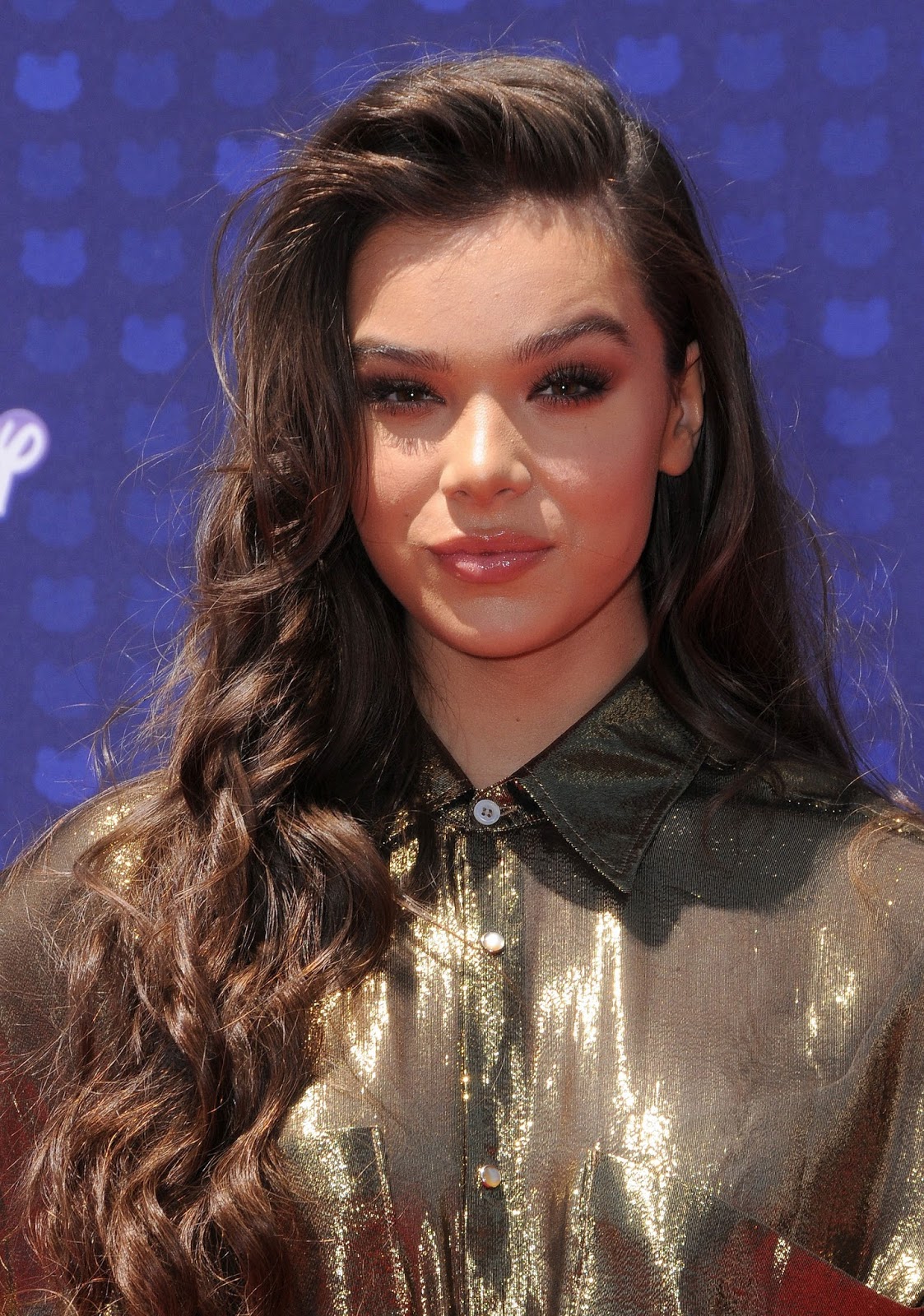 Daily Celebrities Paparazzi, Candid and Photoshoot Pictures: Hailee ...