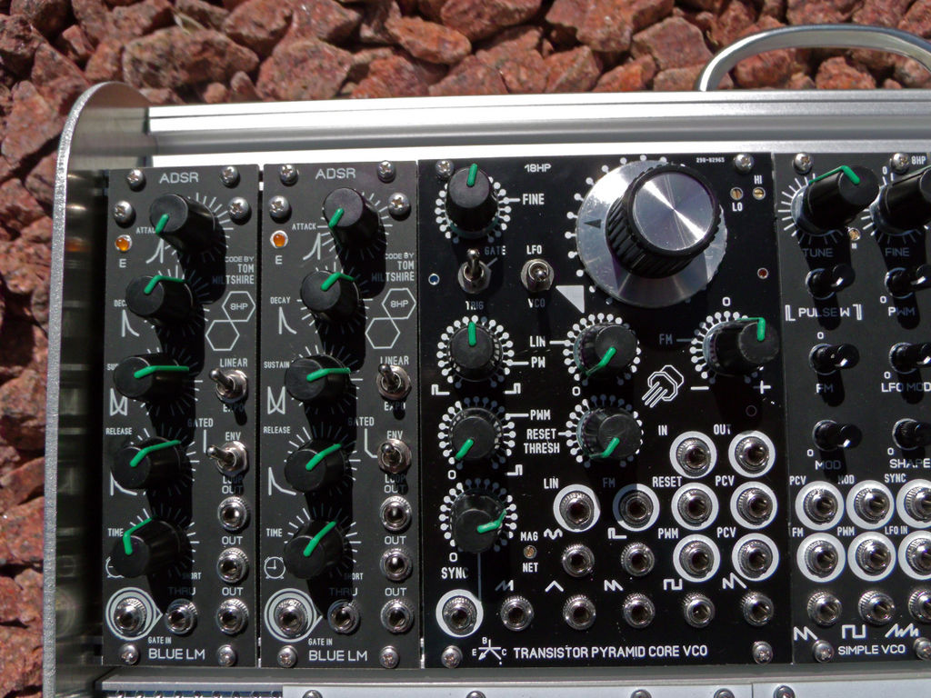 MATRIXSYNTH: More 6U Modular Synths with Free Gift from Blue Lantern on ...