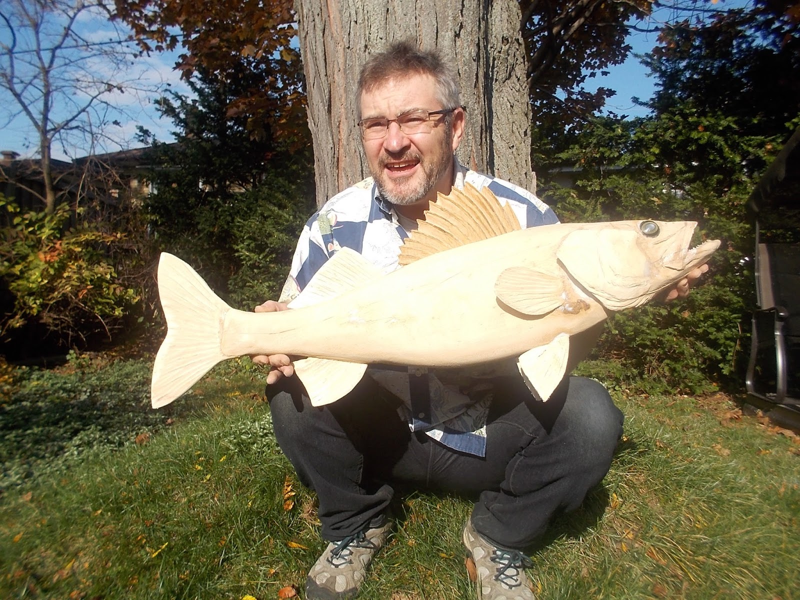 CHARLES WEISS ART: Wood Carving Giant Walleye (Yellow Pickerel)