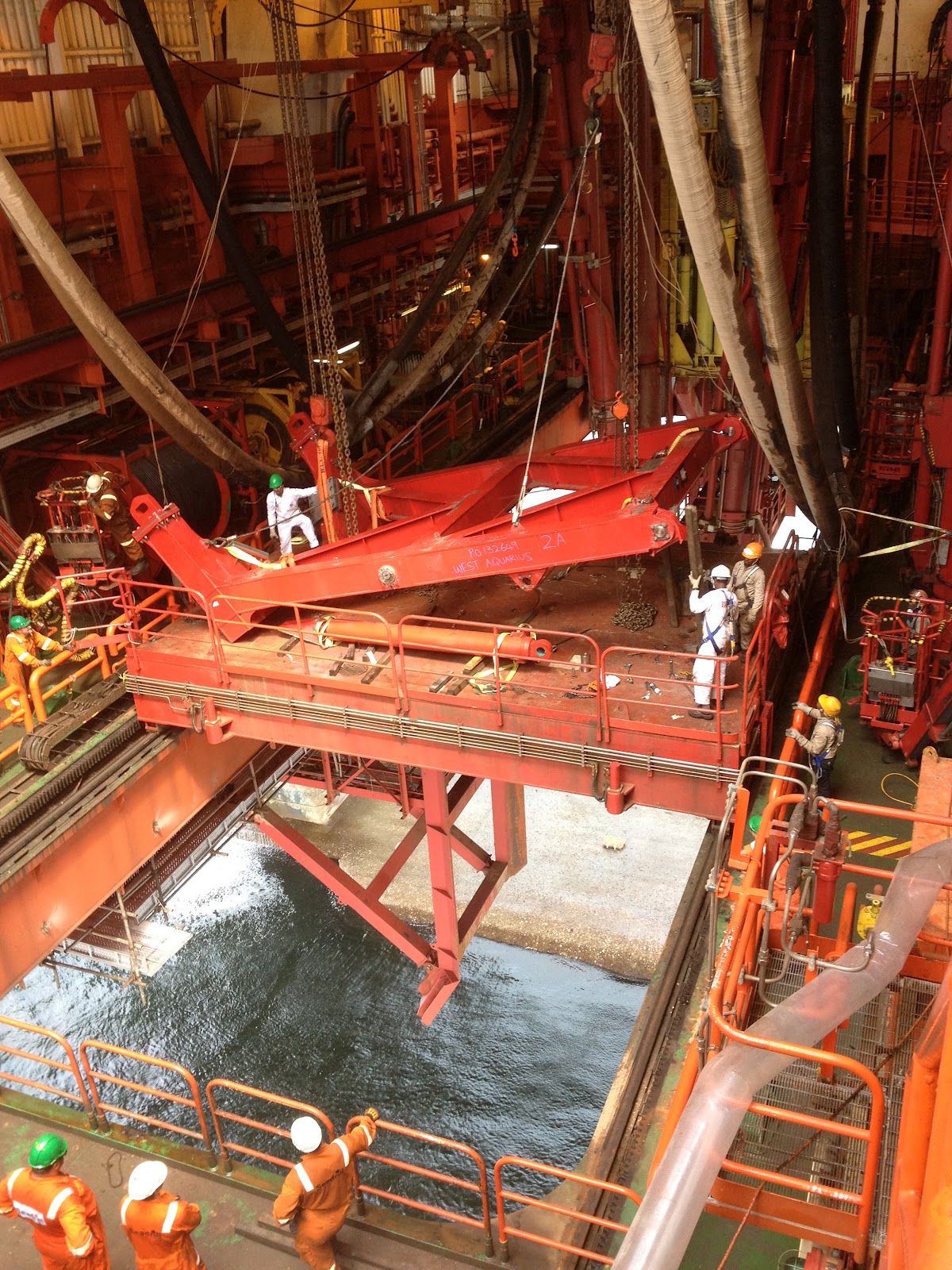 SINGATAC OFFSHORE CENTRE: Semi-Submersible Rig "West Aquarius"