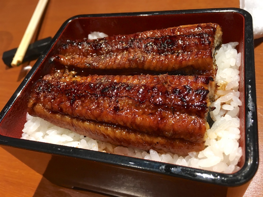 Horizontally yours: Grilled eel on rice by the Grill Tokyo, Siam ...