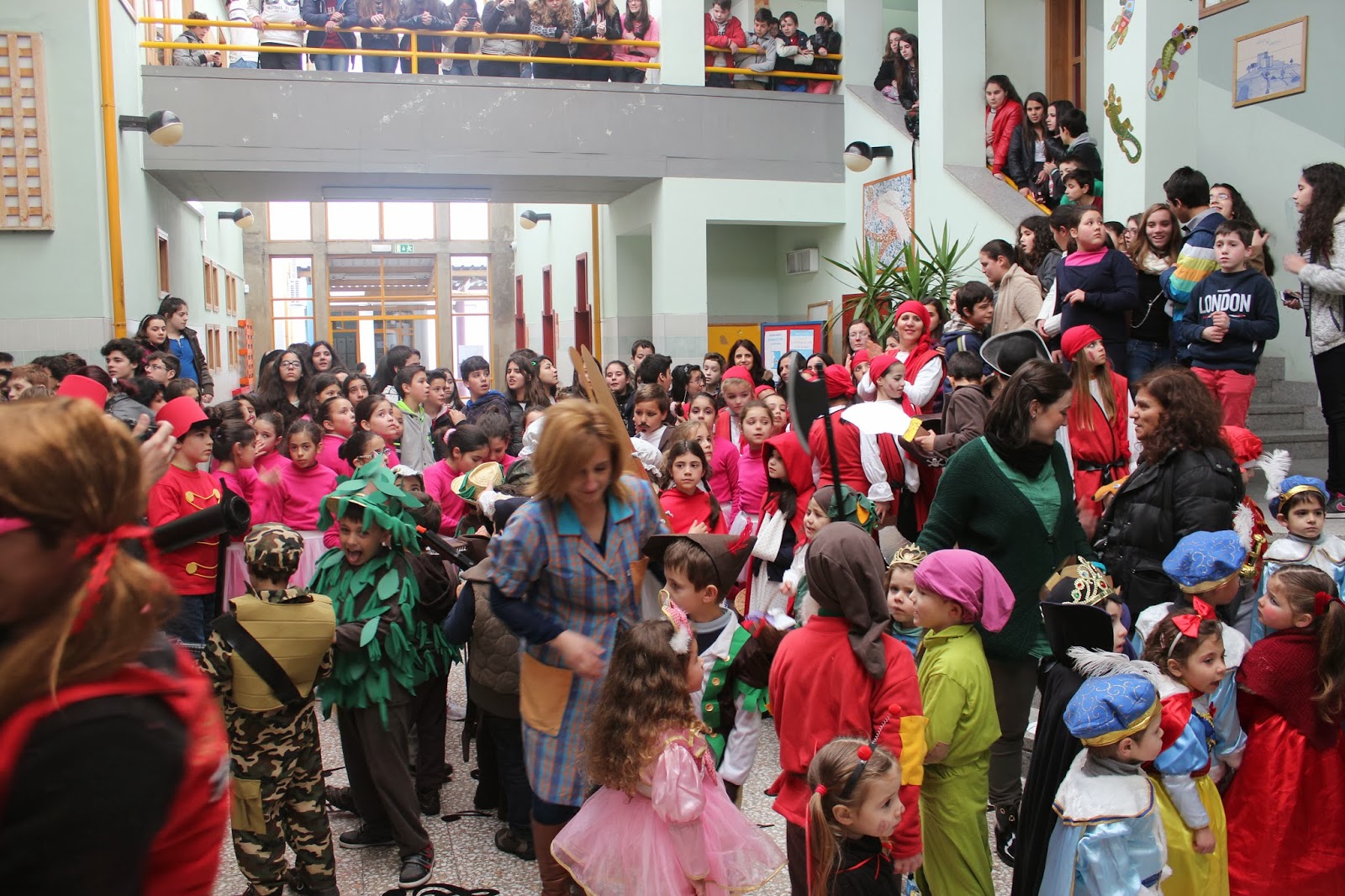 A Nossa Escola - Taíde