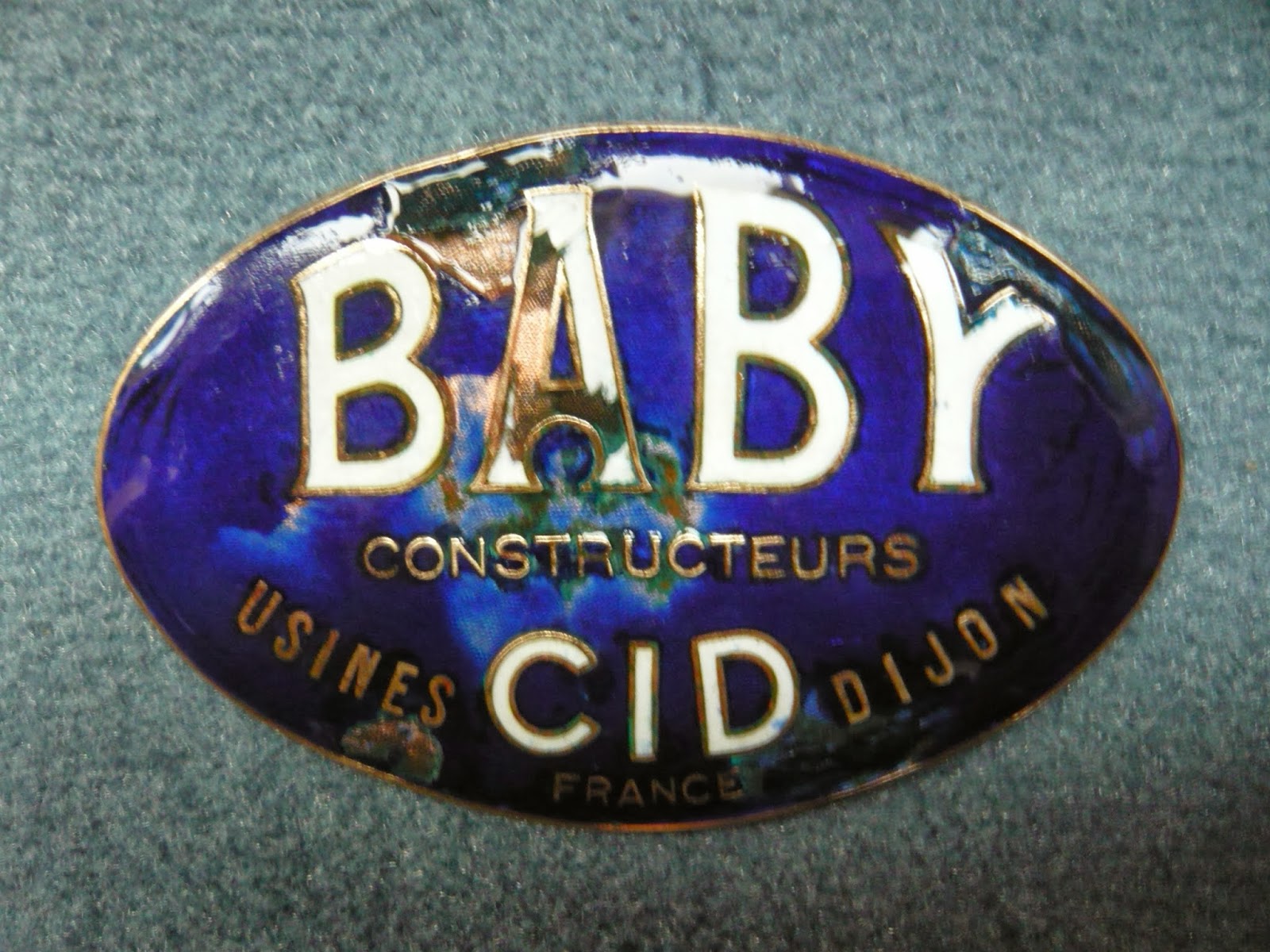 RadiatorEmblems: CID BABY / FRANCE