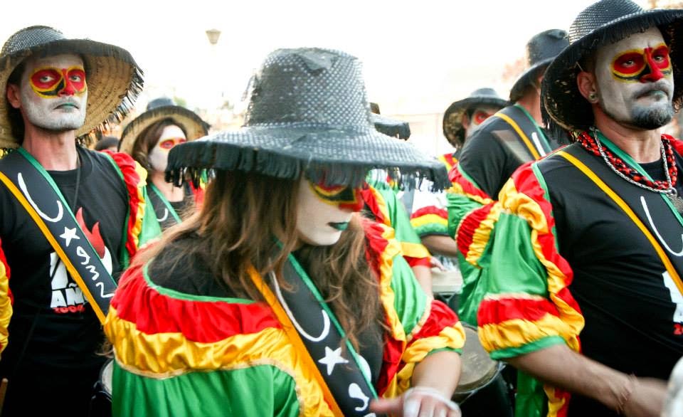Lonjas 932 Comparsa Candombe afro-uruguayo de Tolosa - La Plata ...