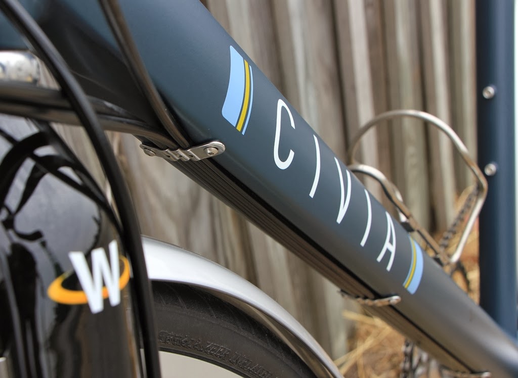 The Monkey Lab: Drop-bar, Rohloff-Outfitted Civia Hyland