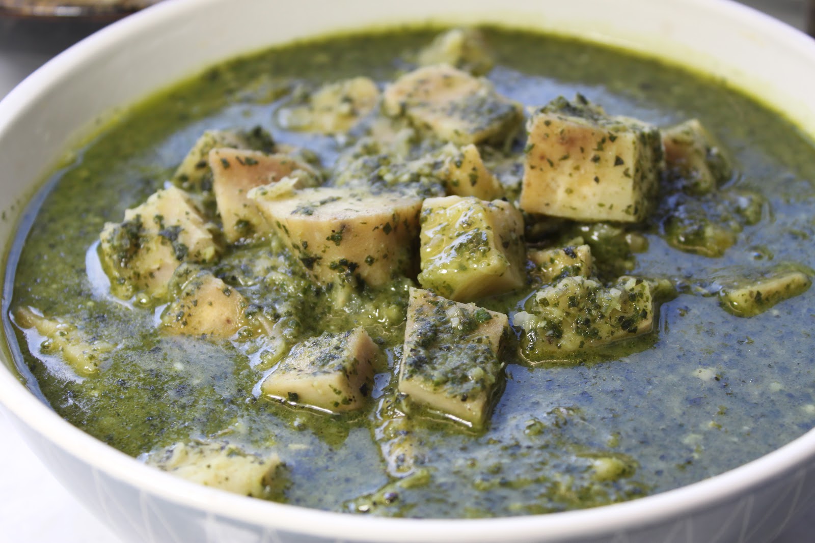 Dyna's Egyptian Cooking: Colcasia,Taro, قلقاس Ulass