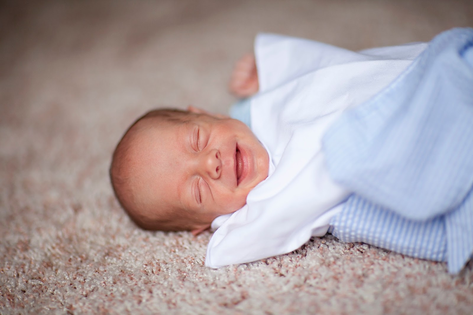 Life is... Glamorous and Fabulous!: Itty Bitties...Newborn Photos