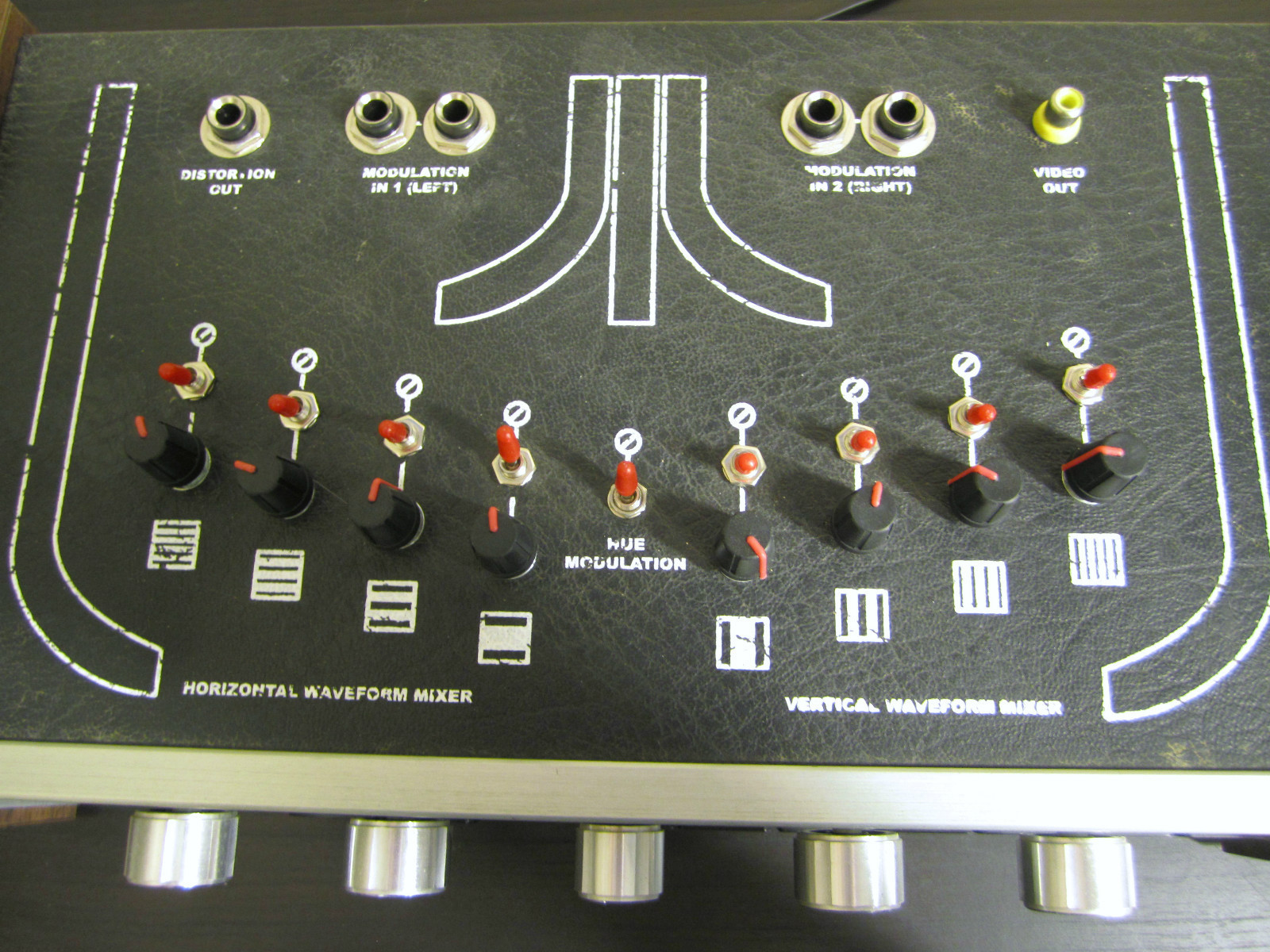 MATRIXSYNTH: Vintage Atari Video Music C-240 Heavily Modified Video Synt