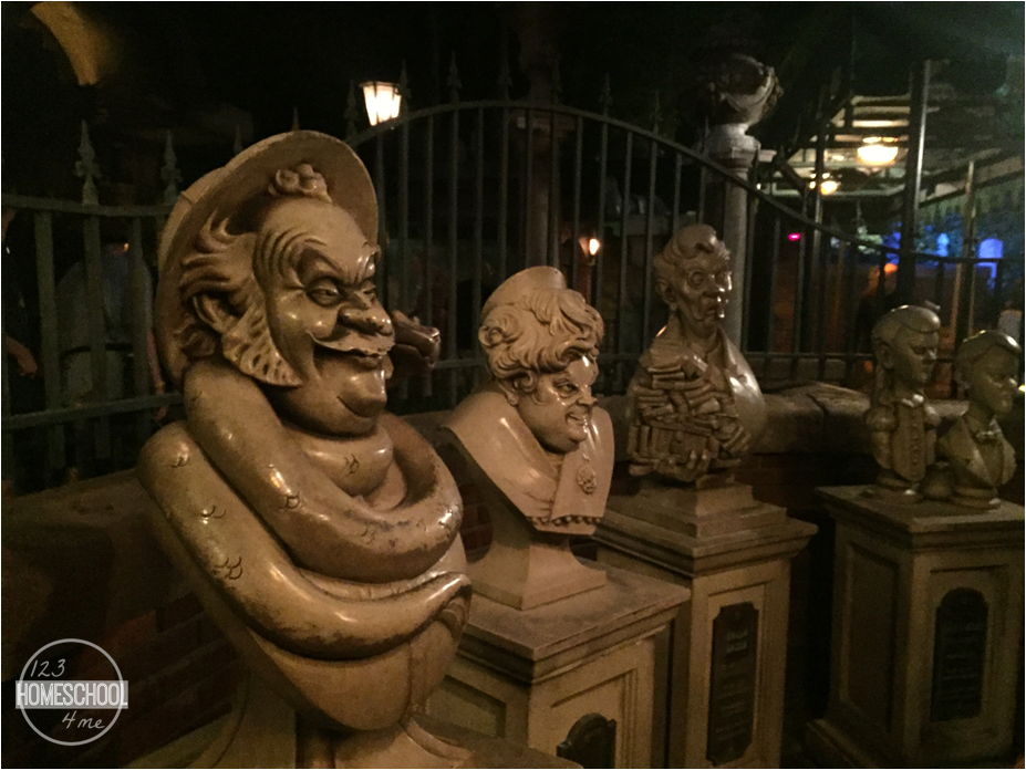 11 Disney Lines that are FUN to Wait In