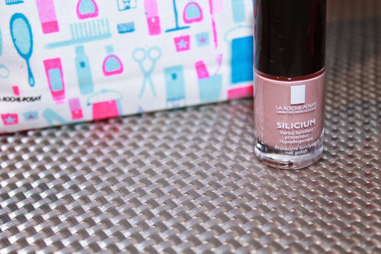 My sweet valentine: LA ROCHE POSAY SS14 look for sensitive skin