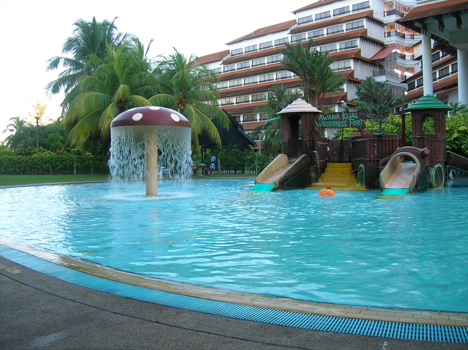 Awana Kijal Golf, Resort and Spa Di Terengganu - Banyak Lokasi Menarik