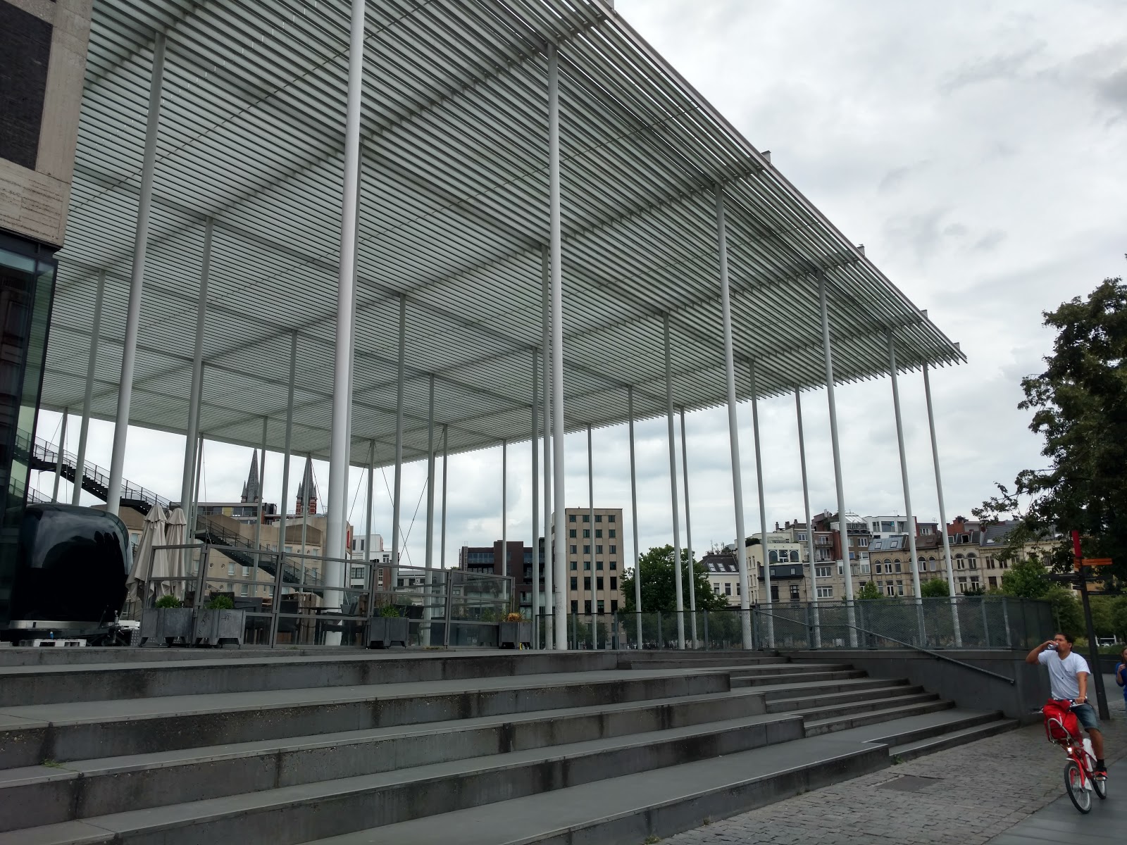 EntreVoir: Het Theaterplein - Secchi, Viganò