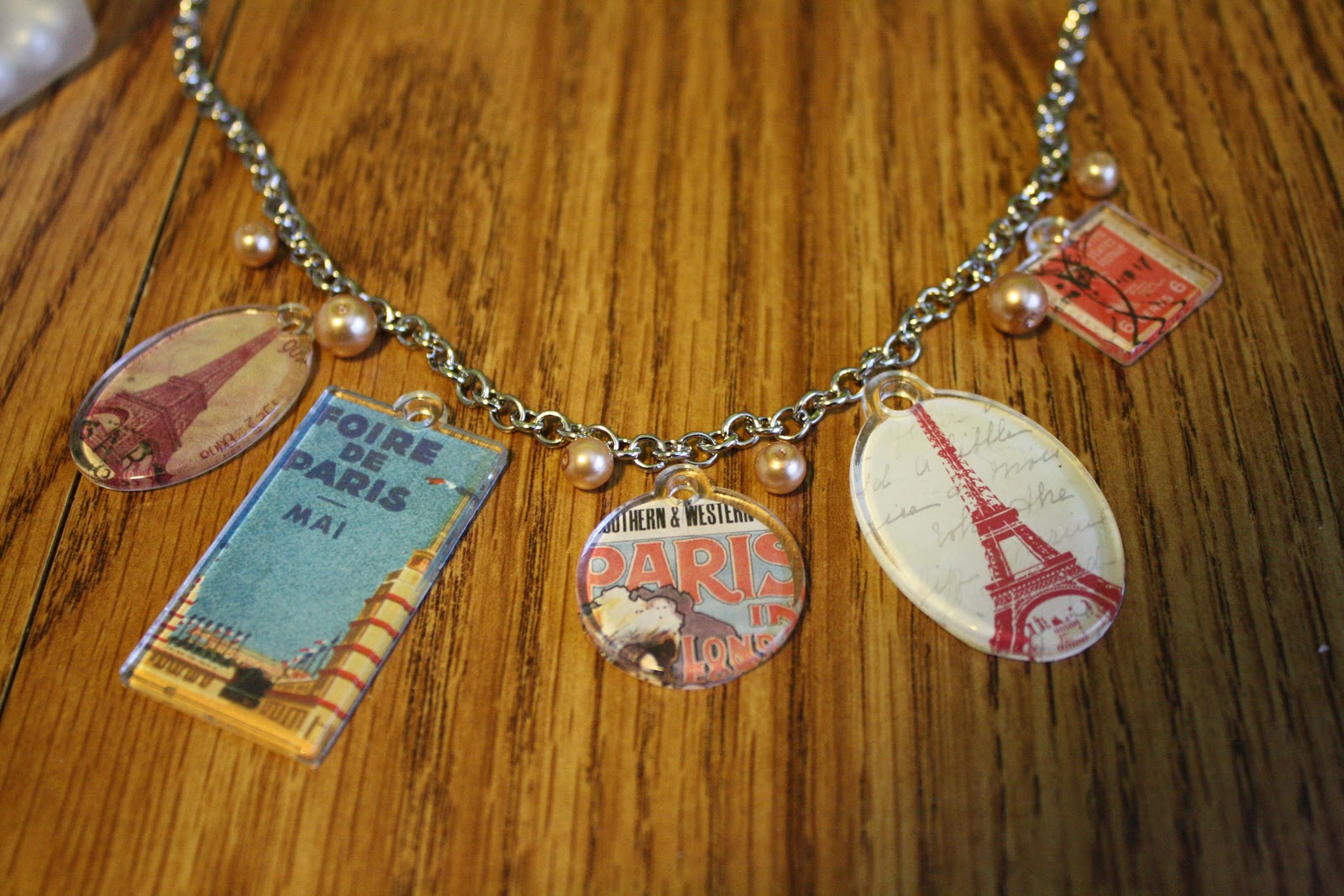 Yellow Blackbird: A Creative Blog: Paris Necklace Tutorial