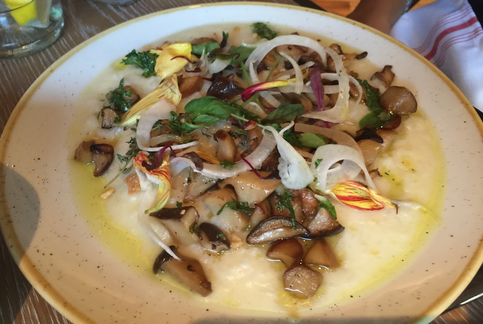 GREAT EATS HAWAII: VALLEY KITCHEN - CARMEL VALLEY RANCH