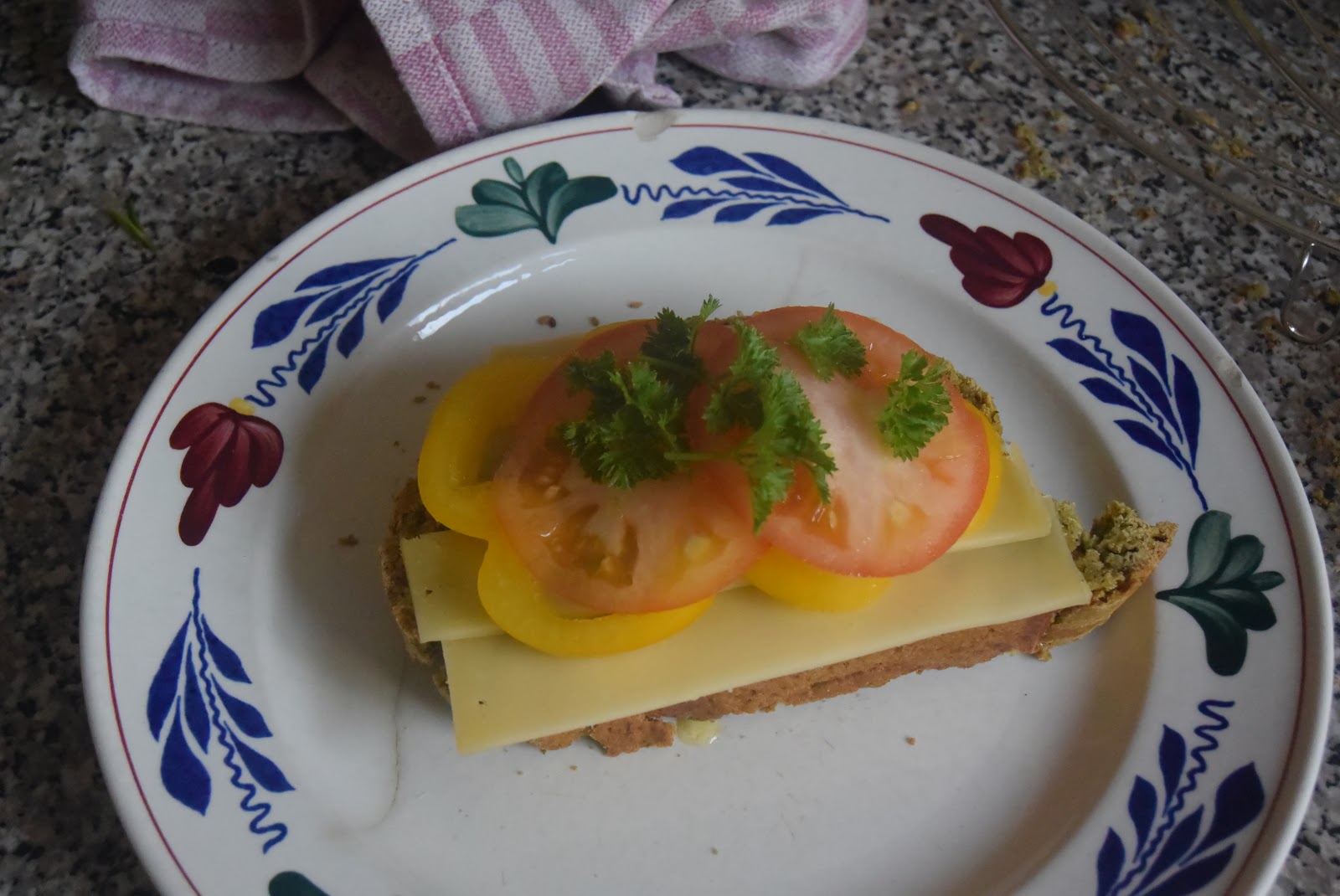 M i j m e r i n g e n . . .: Mijmering 80 Zelf gebakken GROEN brood en ...