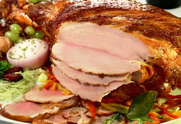 Cozinha da Tia Lucinha: Pernil assado suculento e macio