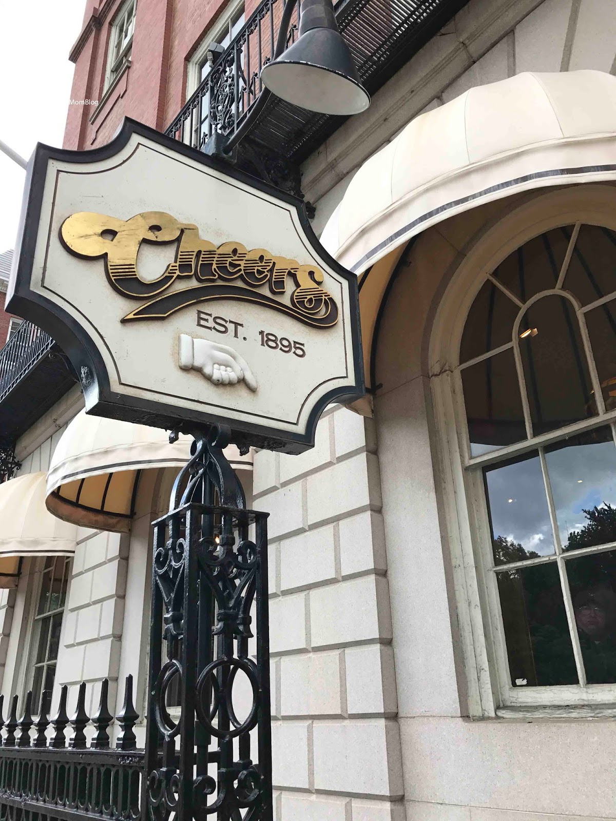 Hawaii Mom Blog: Visit Boston: Cheers