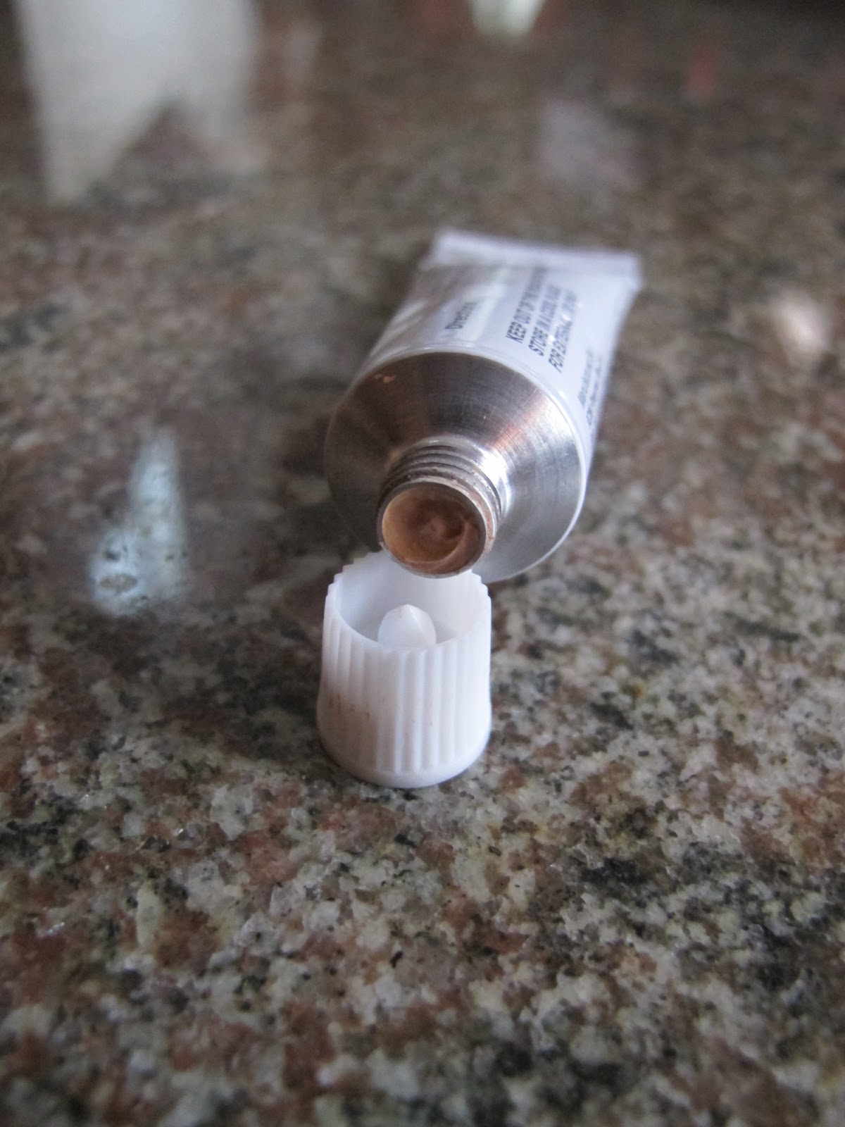 Vainy Maynee | A Little Of Everything: Acne Clear Pimple Treatment Cream