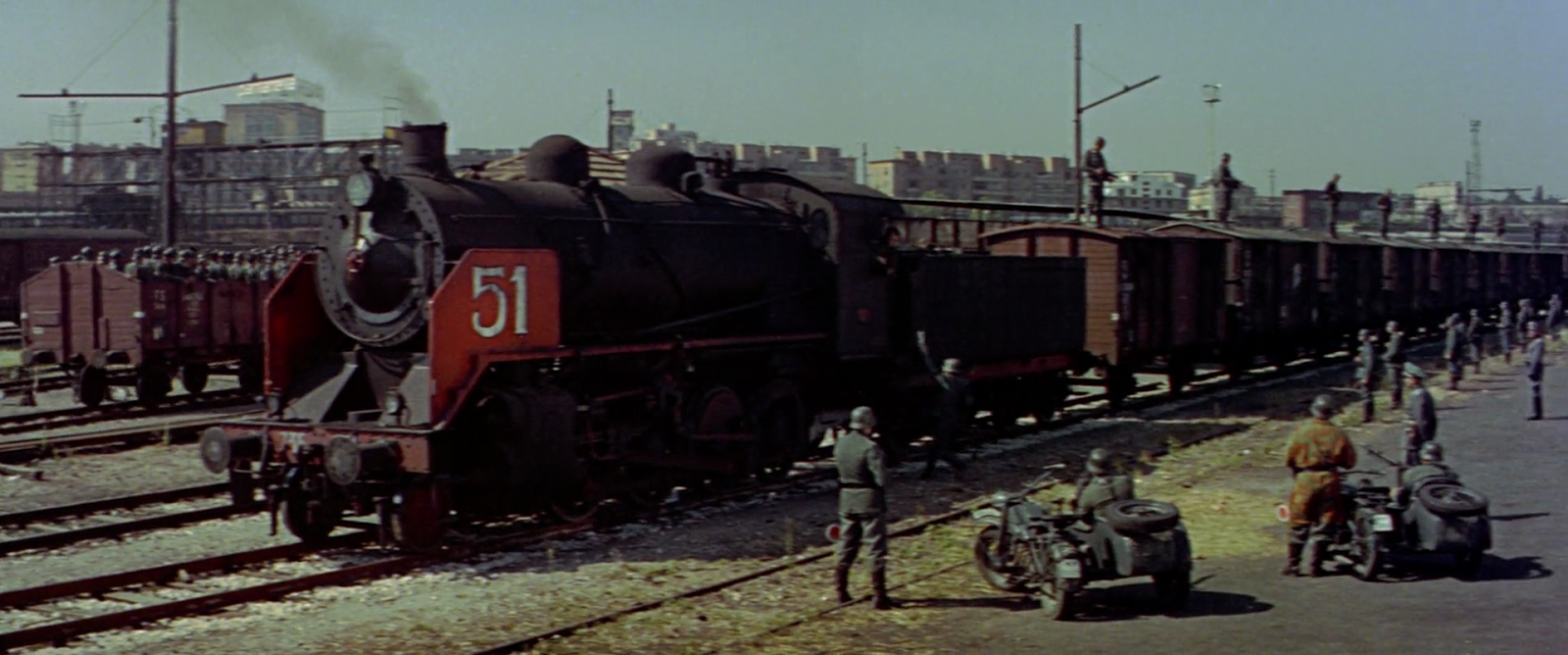 Movie VFX reviews: Von Ryan's Express - VFX review