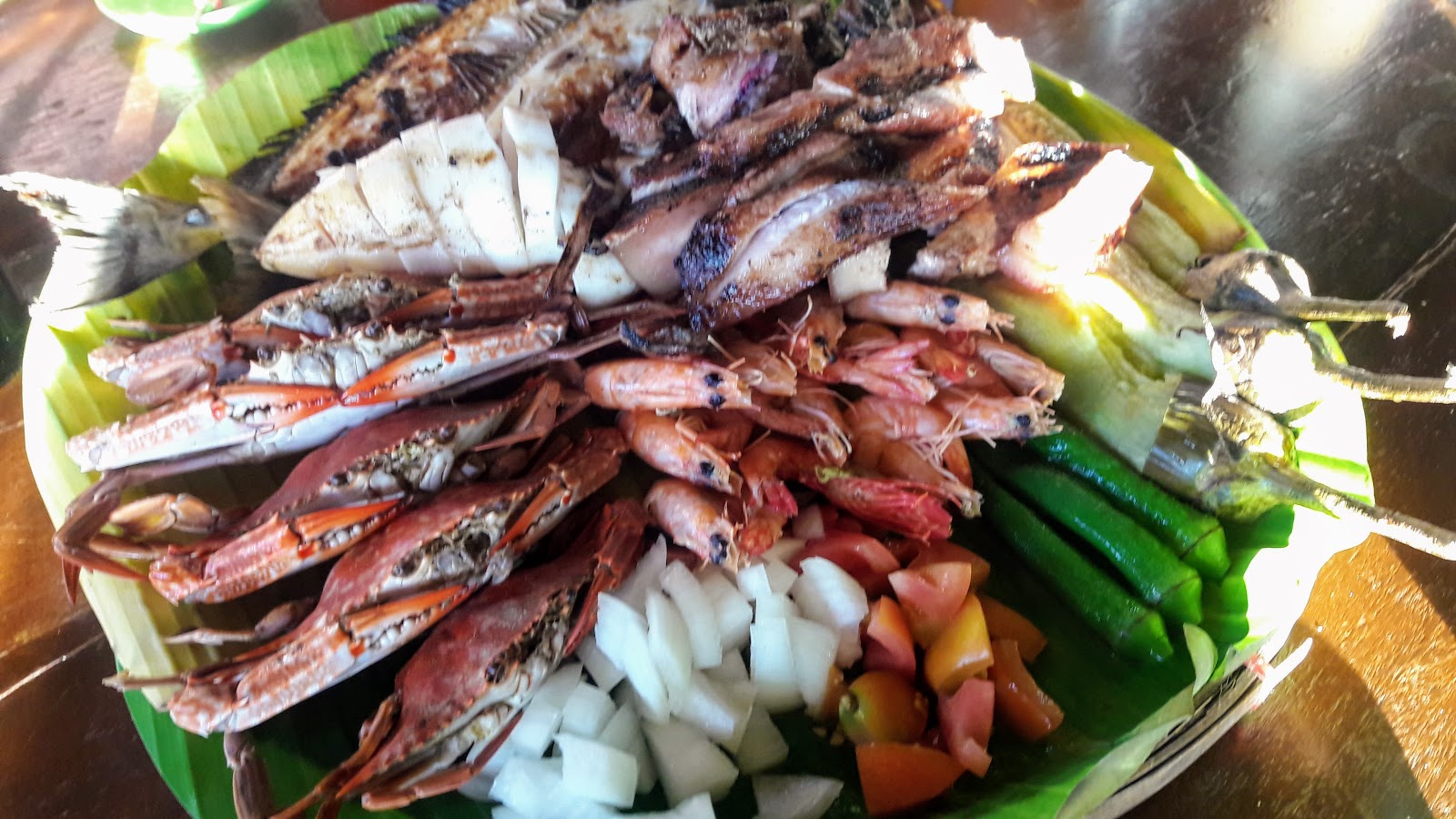 iStar-Tariray: Sungayan Grille & Balingasay River