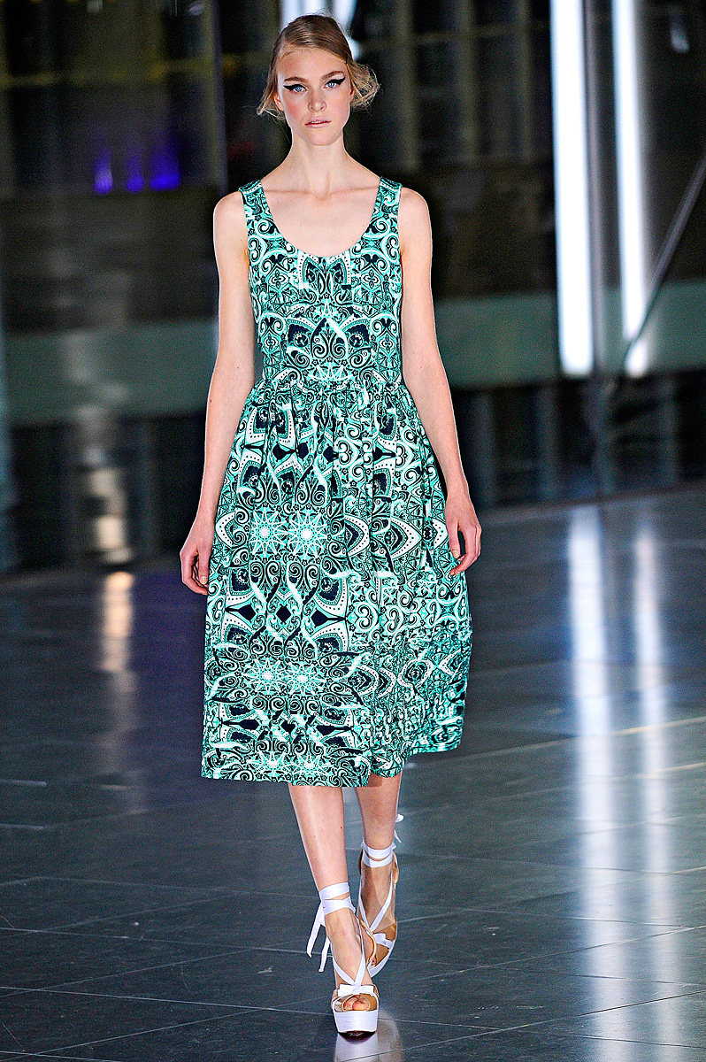 Macos: Jonathan Saunders SS '12 Collection