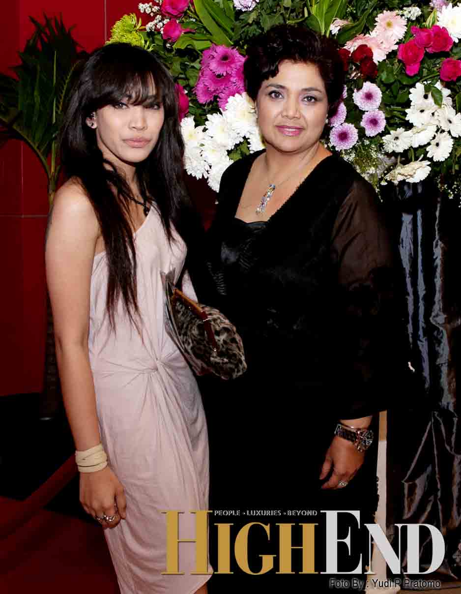 HighEnd Magazine Socialite (www.highendmagz.com): September 2011