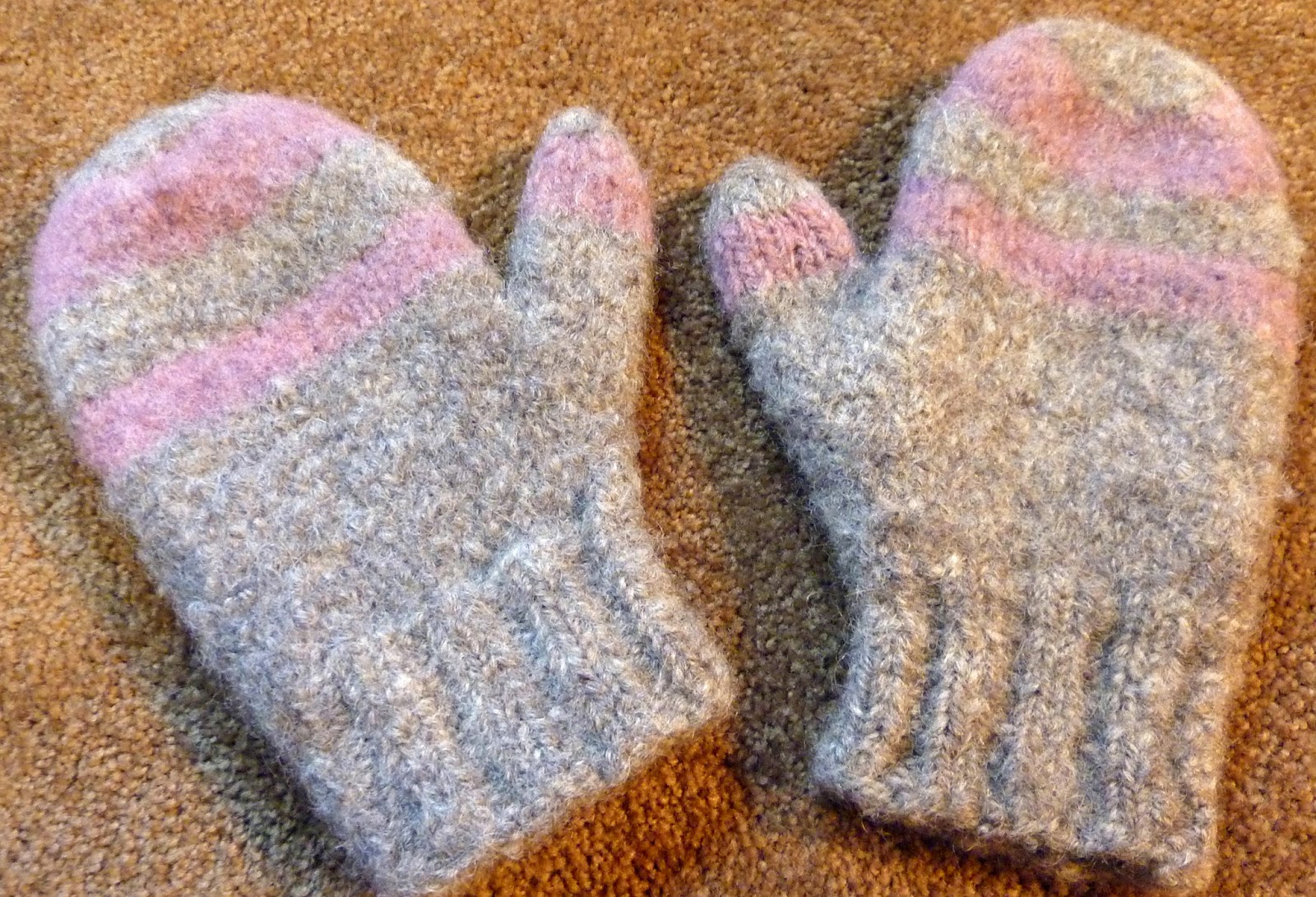 Spinning Memories - Knitting Love: 2 Needle Mitten Pattern