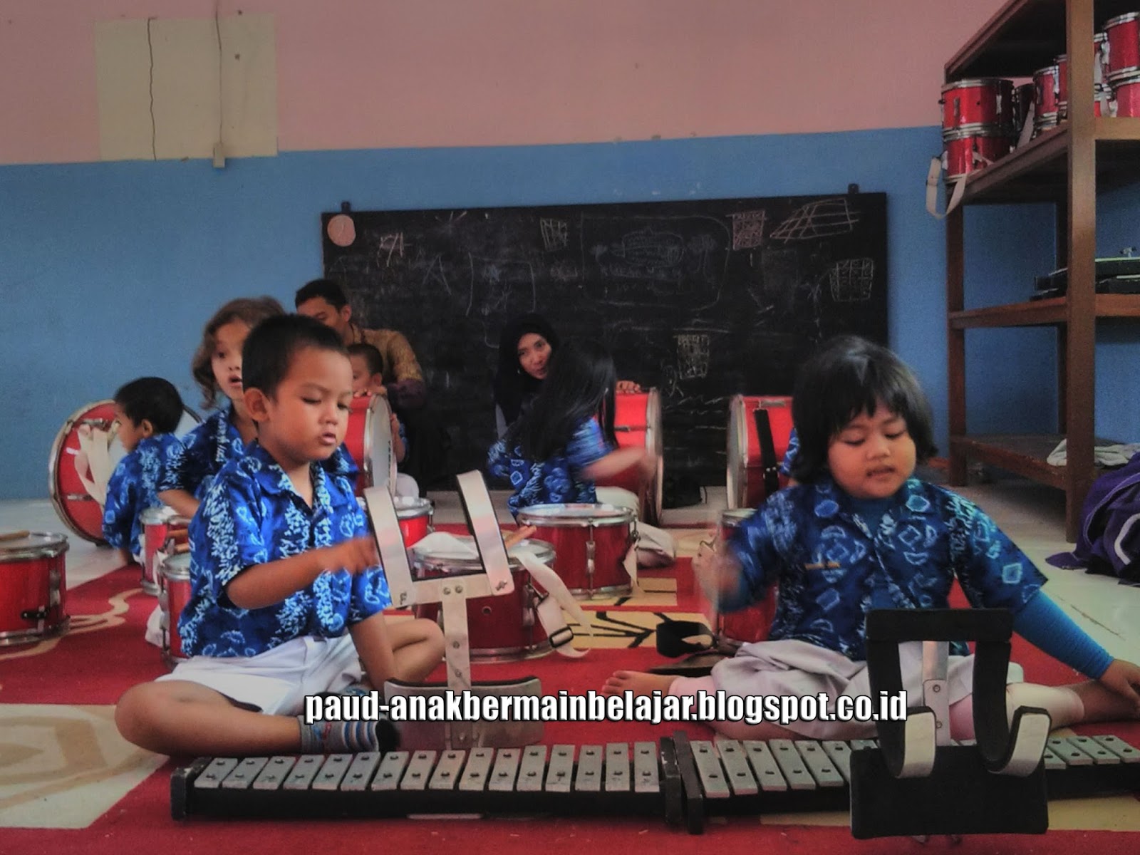 MEMOTRET ANAK PAUD PENTINGKAH? | ANAK PAUD BERMAIN BELAJAR