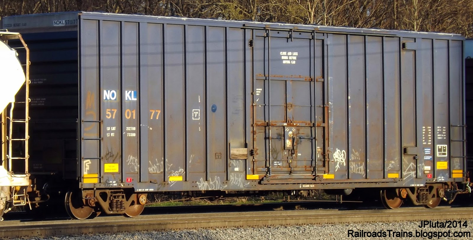 RAILROAD Freight Train Locomotive Engine EMD GE Boxcar BNSF,CSX,FEC ...