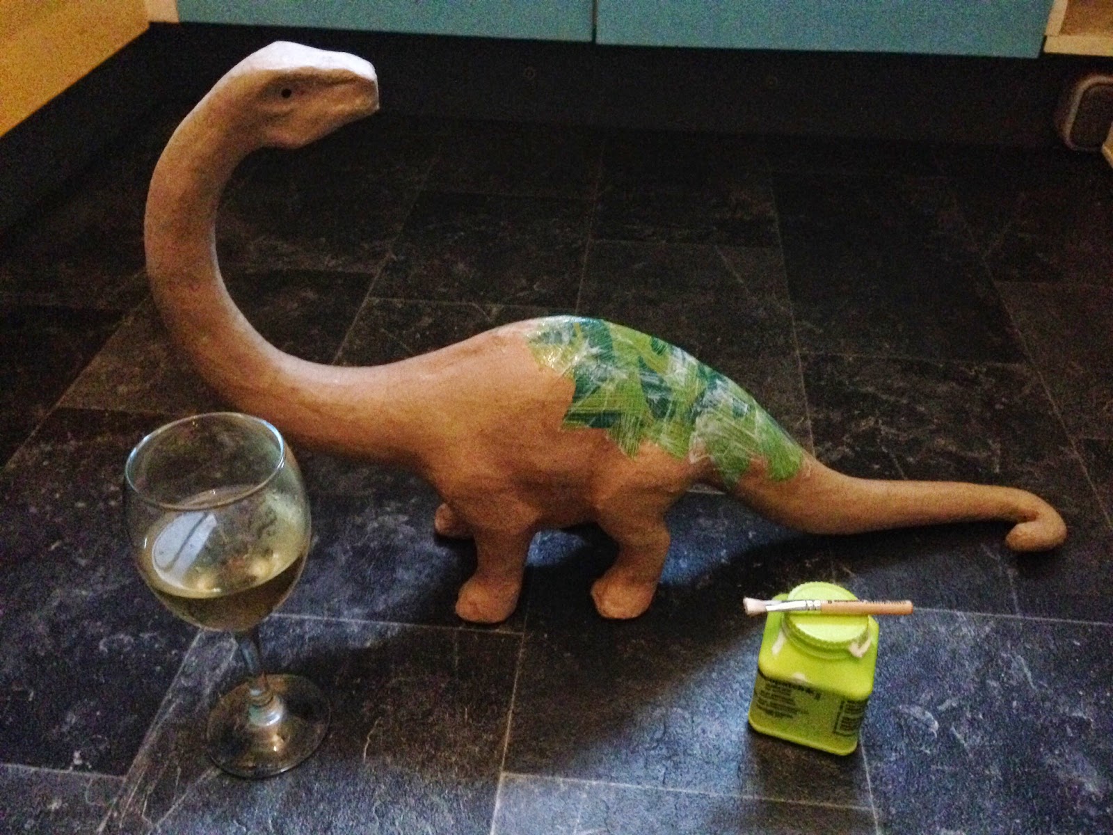 Crafty Clyde: Dinosaur decorations - Scrap Challenge?